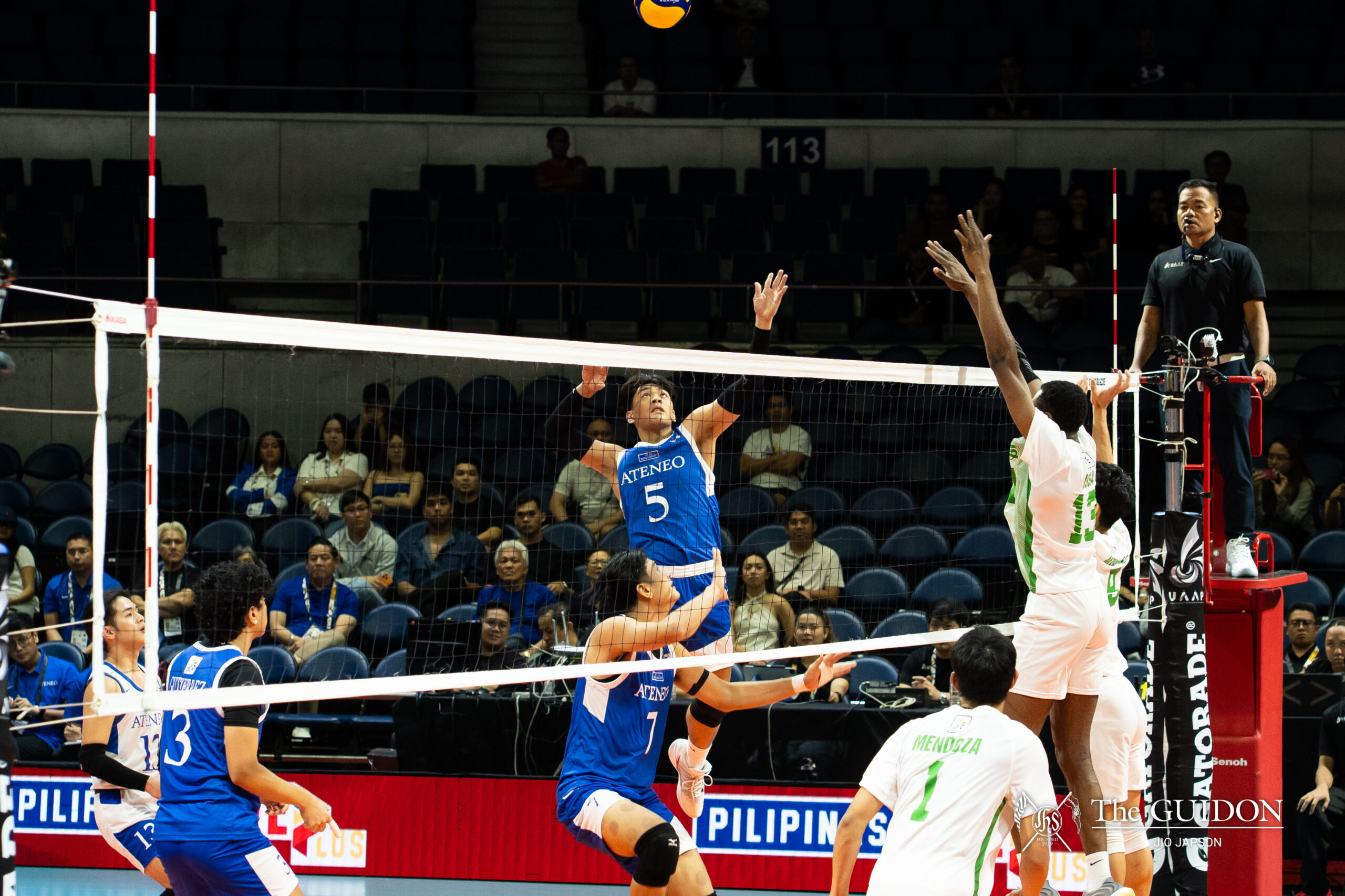 Ateneo escapes DLSU reverse sweep attempt, snags first UAAP win over ...
